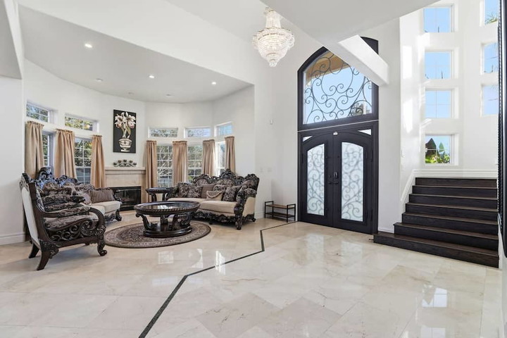 Luxury Mediterranean Villa W/ Pool - Sleeps 10 - Morgan Hill, CA