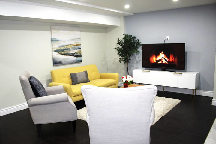 Stunning Luxury Furnished 2bedroom And 2washroom Private Basement Apartment - Caledon, ON, Canada