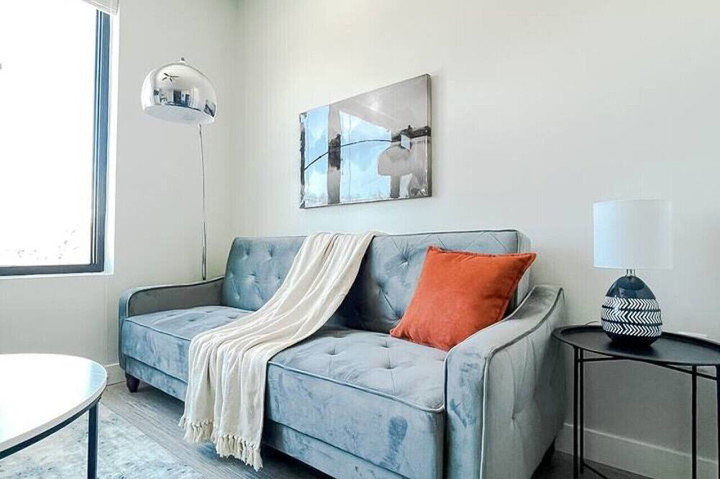 Sleepover | Vivid Studio + Gym - Des Moines - Des Moines, IA