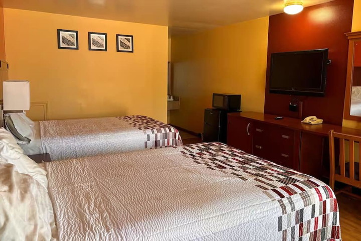 Affordable Stay W/ Private Bath & Towels  Ideal For Couples Or Solo Travelers - Yorktown, VA