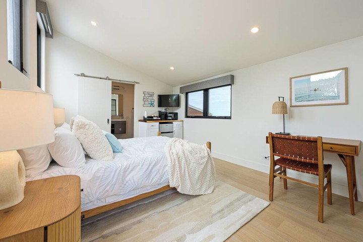 Private Del Mar Casita Guest House - Ocean Views, Blocks From Downtown & Beach - Del Mar, CA