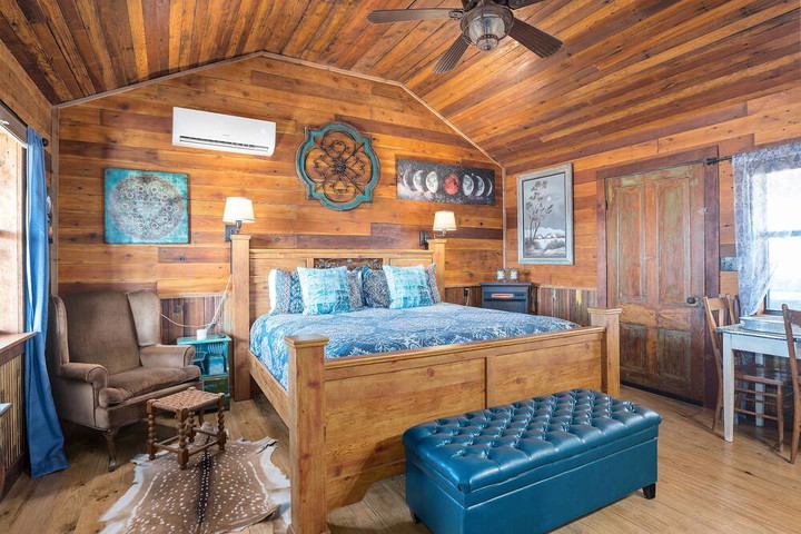 Dog-friendly - Private Hot Tub - Short Drive To Downtown Fredericksburg - Fredericksburg, TX
