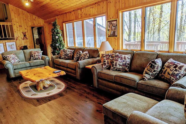 Ultimate Luxury With Stunning Views-trailside Home On Powderhorn Mtn With Hot Tub & Sauna - Michigan