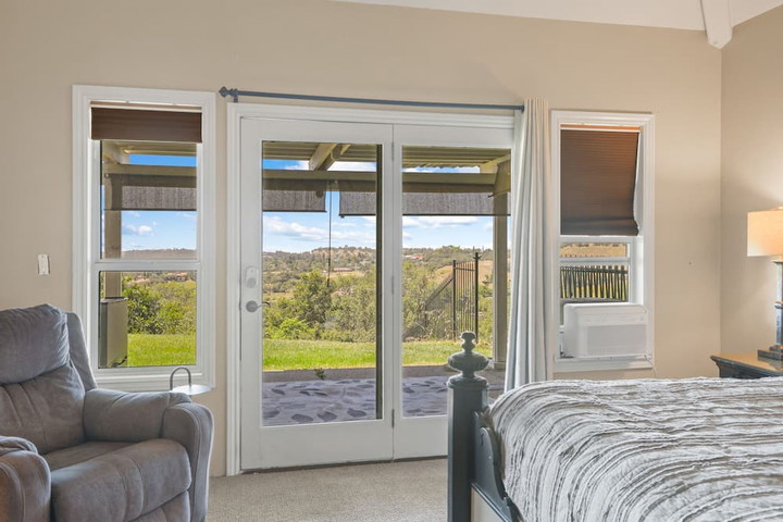 Private Auburn Pool & Spa Retreat Sleeps 10+ Dogs Sunsets Wineries And Brewery. - Auburn, CA