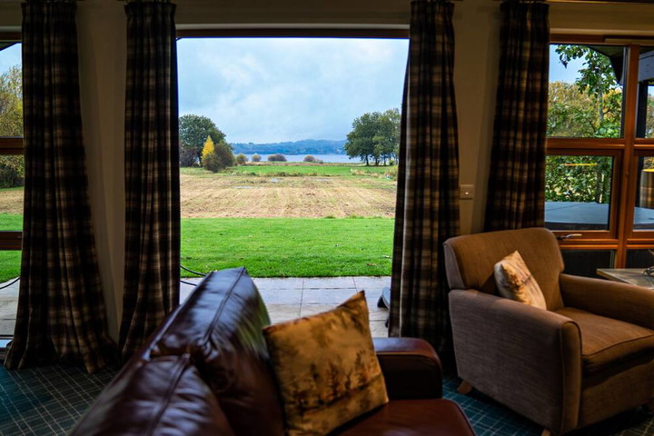 Chalet De Luxe Avec Jacuzzi Et Vues Sur Le Loch - Loch Lomond