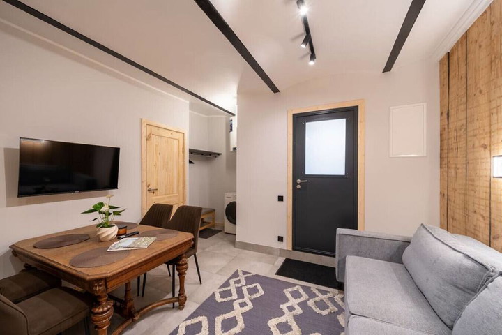 Parkside 2-bedroom Ground-floor Apartment Sleeps 6 - Riga