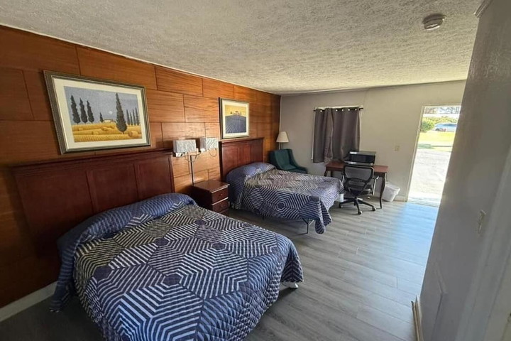 Pet-friendly Room Near Dan Daniel Park And Historic Art Museum In Town - Danville, VA