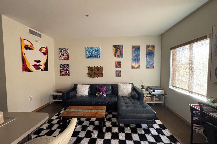 Private Charming Midtown 1-bedroom Apartment In Amazing Detroit With Wifi, Ac - Dearborn, MI