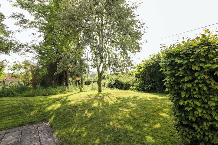 The Paddocks, Pet Friendly, Character Holiday Cottage In Chippenham - Chippenham