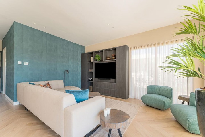 Luxe 6-persoons Villa Met Privé Sauna, Balkon Met Uitzicht Op Het Water En Zonnige Tuin Met Eigen Dock. Gelegen Op Villa Resort Harderwold. - Lelystad