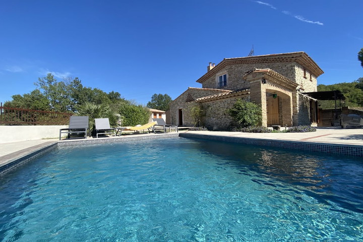 Maison De Charme 8 Personnes  En Pierre Avec Piscine  Larnas Ardèche Provençale - Pierrelatte