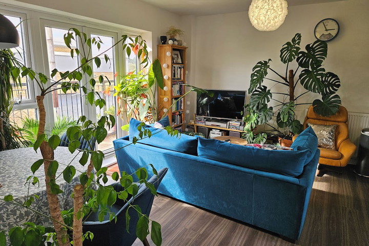 Stylish 1bd Flat With Parking, Hackbridge - Epsom