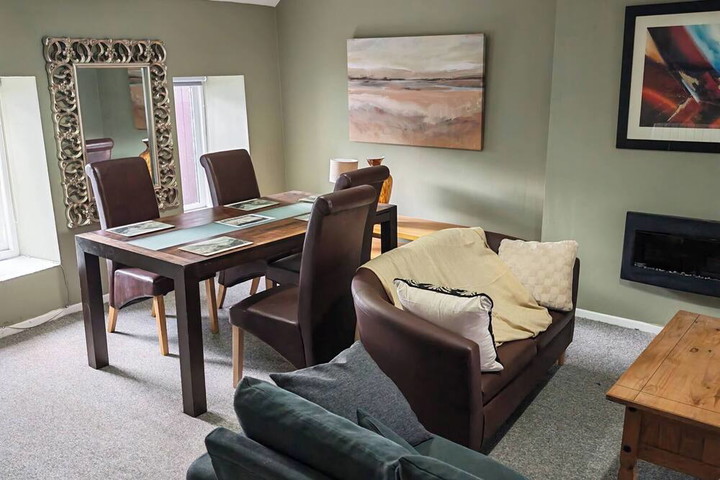 Duplex Apartment In The Heart Of Glenarm Village - Carnlough