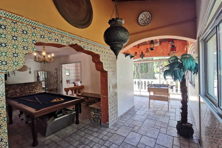 Superb 16-bed Villa 5 Minutes From The Sea - Ghisonaccia