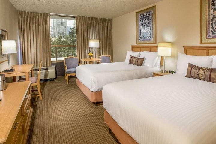 Double Room Stay | Courtyard Pool Access | 1.2 Mi To Bellevue Arts Museum - Seattle, WA