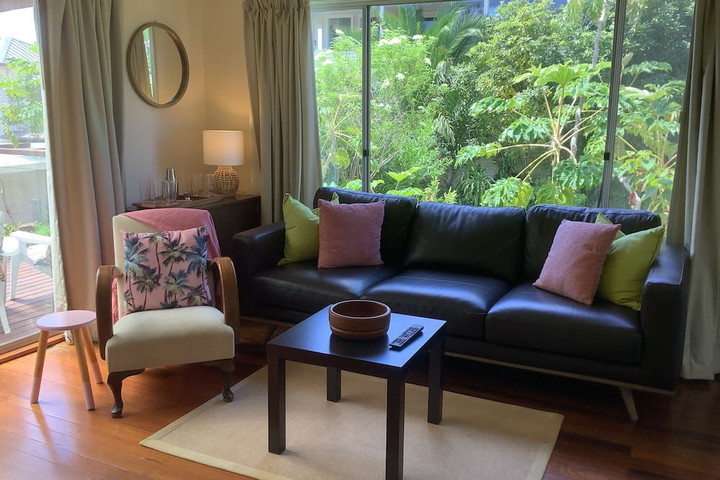 Bermagui Bay Beach House - Bungalow. Pet Friendly In The Heart Of Town. - Bermagui