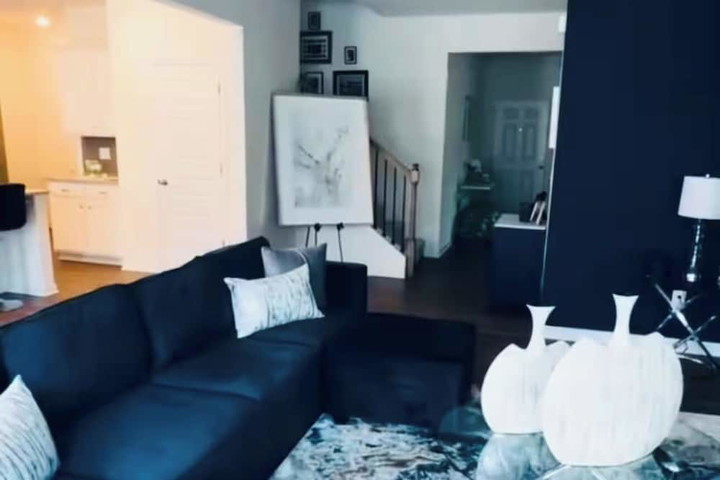 Covington Serenity Retreat  Stylish 4br, Modern Space Perfect For Families - Covington, GA