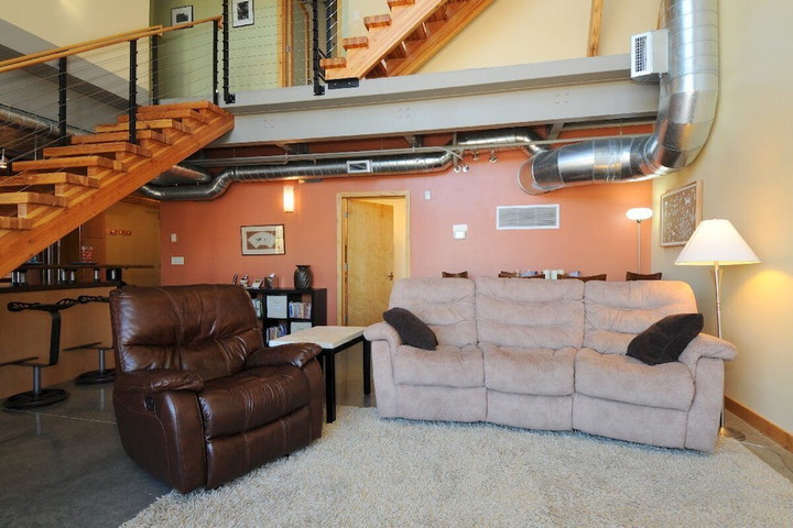 The Loft - Urban Bozeman Loft With Hot Tub In The Mill District Of Bozeman - Bozeman, MT