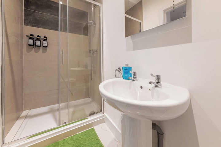Sleeps 2 - Wifi - Paid Parking - Central Studio - Maidstone