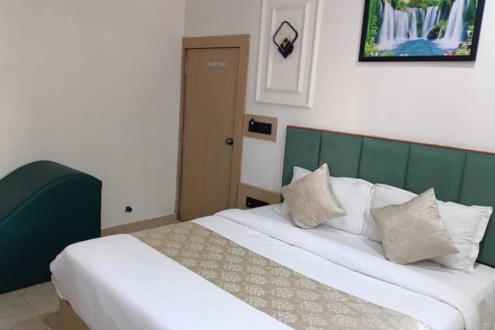 3-bedroom Hotel Suites In Perfect Ahmedabad With Ac Comfort - Ahmedabad