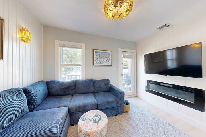 Modern Downtown Ob Condo, Stroll To Ferry & Beach - Martha's Vineyard, MA