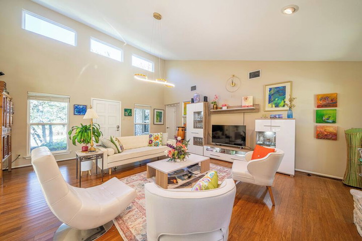 2 King Beds In Relaxing Oasis In Texas Hill Country - Free Wi-fi, Parking, Snack - San Marcos, TX
