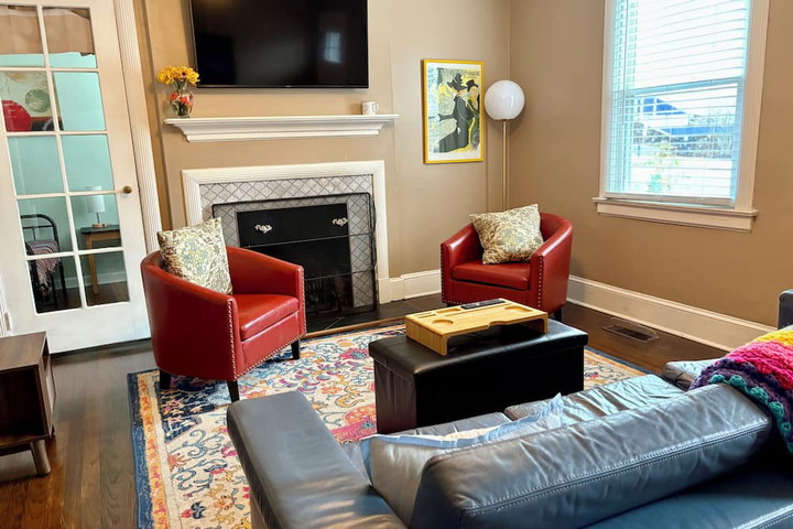 Entire Home, Charming 3-2 Near The Marietta Square! - Marietta, GA
