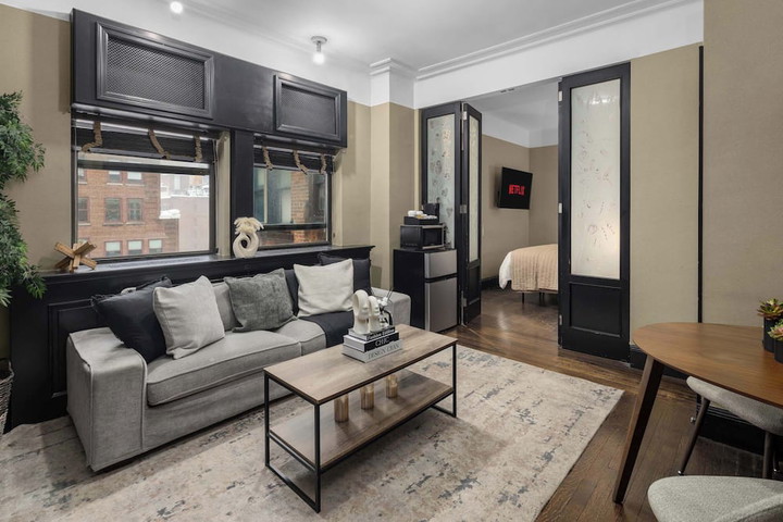 Chic And Cozy Apt In Times Square W Gym! - New York City