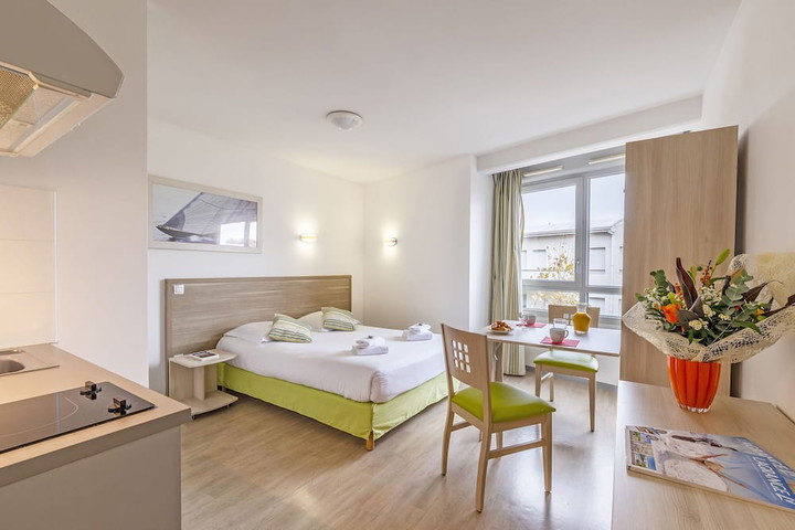 Studio Cosy Et Central | Accès Piscine Intérieure - Angoulins