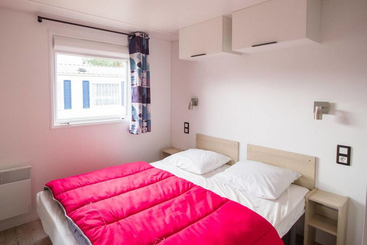Mobil-home Spacieux Avec Terrasse Pour 6 Personnes - Plérin