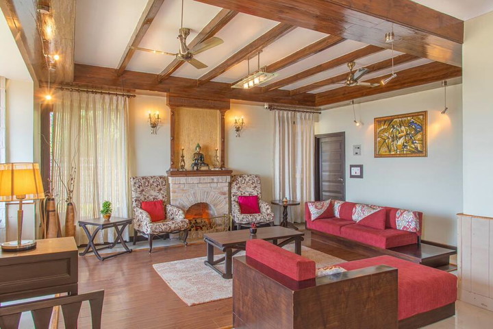 Majestic 3 Bhk Villa Wth Living Area & Stunning Views Near Dalai Lama Temple - Dharamshala