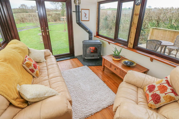 Sarngwm, Pet Friendly, Country Holiday Cottage In Narberth - Narberth