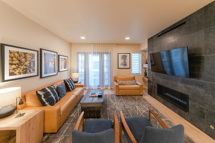 Modern Condo|conveniently Located - Tamarack Ski Resort, ID
