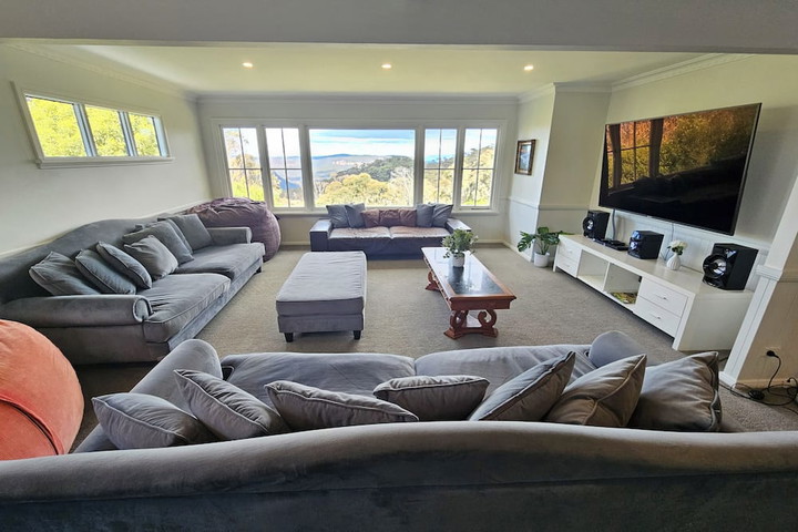 Vistas Magníficas, Impresionante Casa De 6 Habitaciones, 3 Camas King, Chimenea! - Lithgow