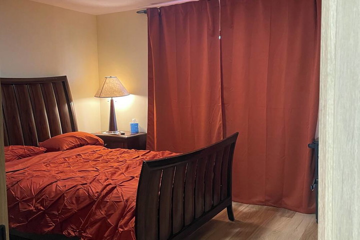 Beautifully Remodeled 4-bedroom Home With Private Second-floor Entrance. - Menlo Park, CA
