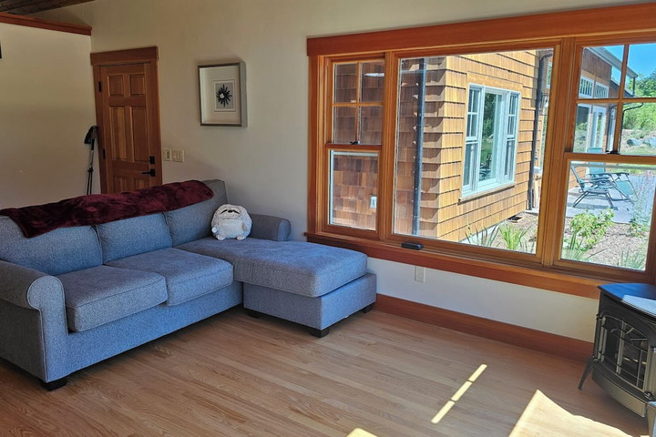 Riversong - Charming Mckenzie Riverside Guest House - Oregón