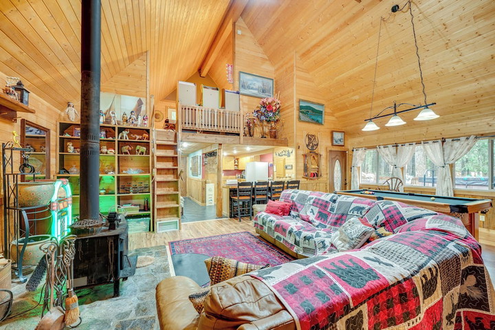Game Room & Trail Access! Leavenworth Family Cabin - State of Washington