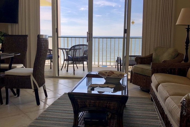 Beach Front! Sunset View! Walk-in Shower! Apollo 5th Floor-fully Updated - Marco Island, FL