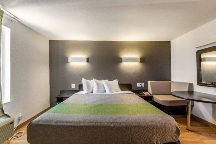 1 King Bed|ns| Kitchen - San Marcos, TX
