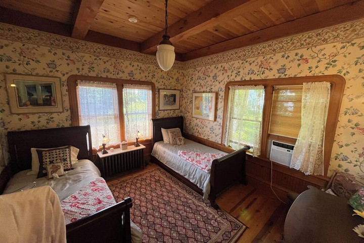Queen's View B&b- Bill's West, Lake Views, Sauna, Pool, Garden, Bayfield, Wi - Bayfield, WI