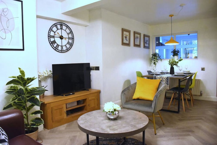 Bard's Nest Scholars Cottage, Town Centre, 2 Bedrooms 2 Bathrooms, 5 Mins Rsc - Stratford-upon-Avon