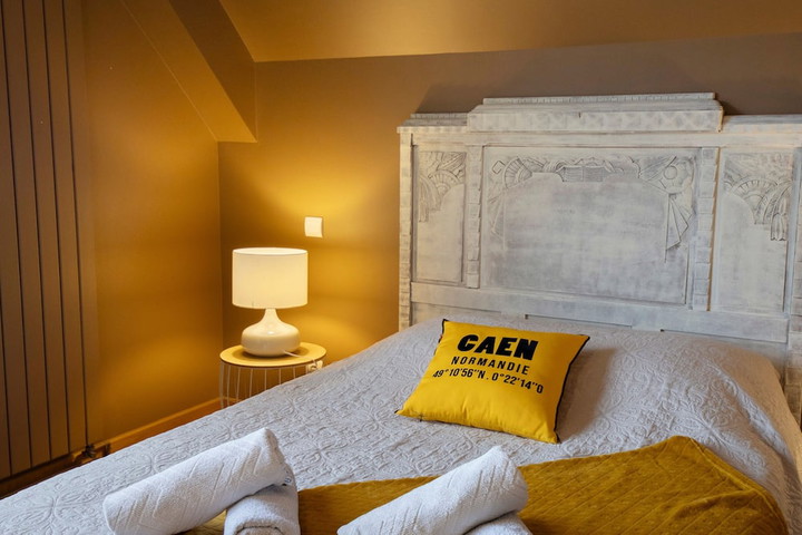Bed And Breakfast 'Chambre Deuxième éTage' With Shared Terrace, Balcony And Wi-fi - Caen