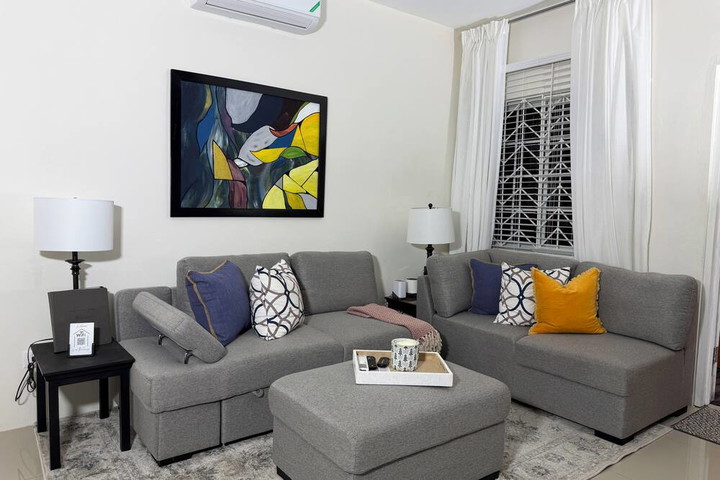Modern 1br Getaway Near Beaches, Airport, And Popular Entertainment Spots. - Montego Bay
