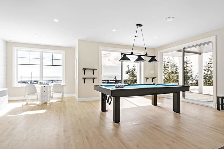 Vrbo Property - Charlevoix