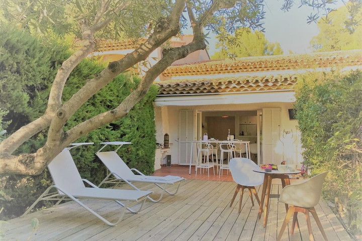 Maison 2 à 6 Adultes Prox Place Des Lices Et Plage à Côté, Piscine, 2 Parkings - Saint-Tropez