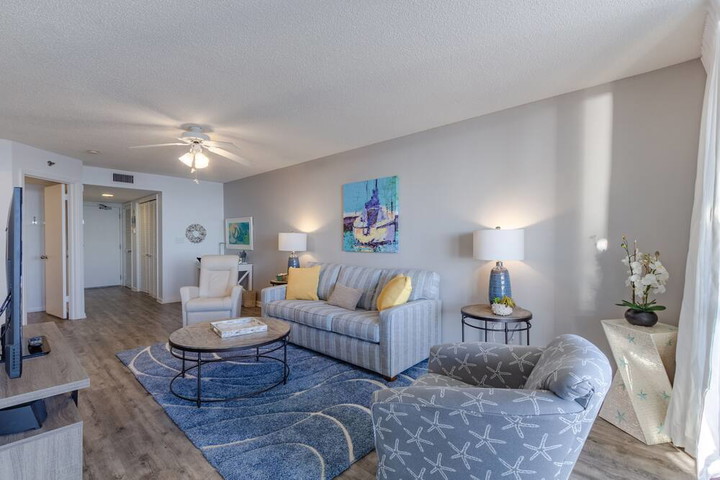 Phoenix East 405 By Liquid Life - Orange Beach, AL