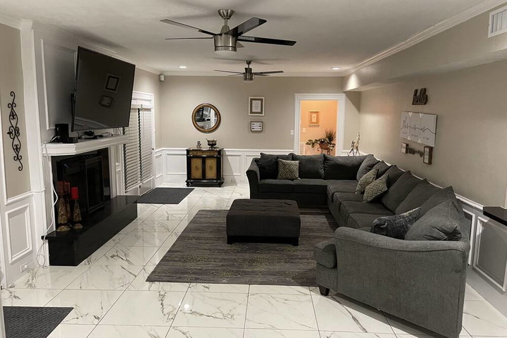 Breathtaking, Lakefront, Pool, Private, Big Group, Birds Viewing - Harlingen, TX