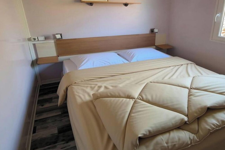 Air-conditioned Mobile Home - 6 Guests - Leucate