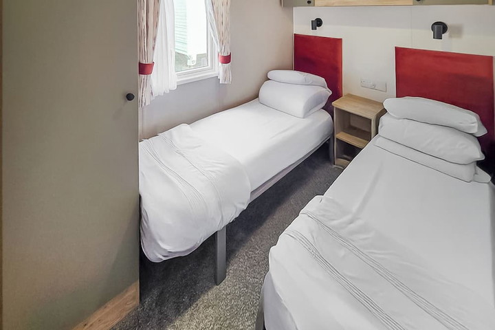 Brand New Luxury Silver Caravan - Ingoldmells