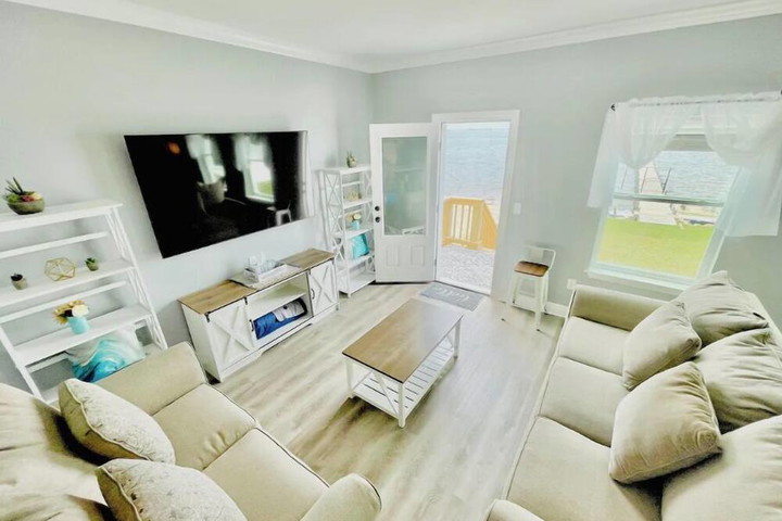 Navarre Beach Front Whole House Large Yard. Kayaks + Paddle Boards Included. - ナバー, FL